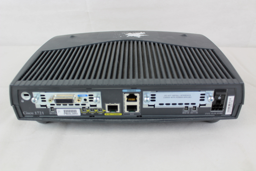 Cisco Systems Cisco 1721 1700 Series Router