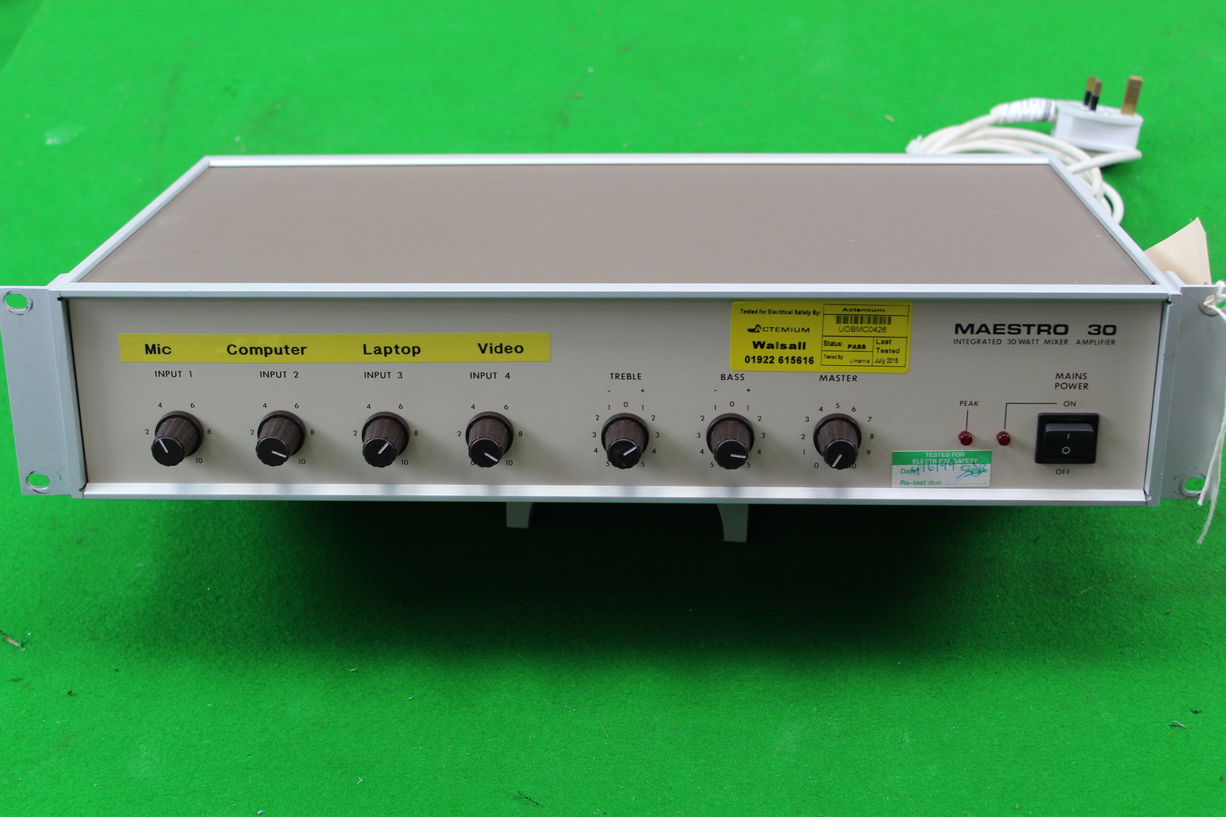 Mustang Maestro 30 Integrated 30 Watt Mixer Amplifier