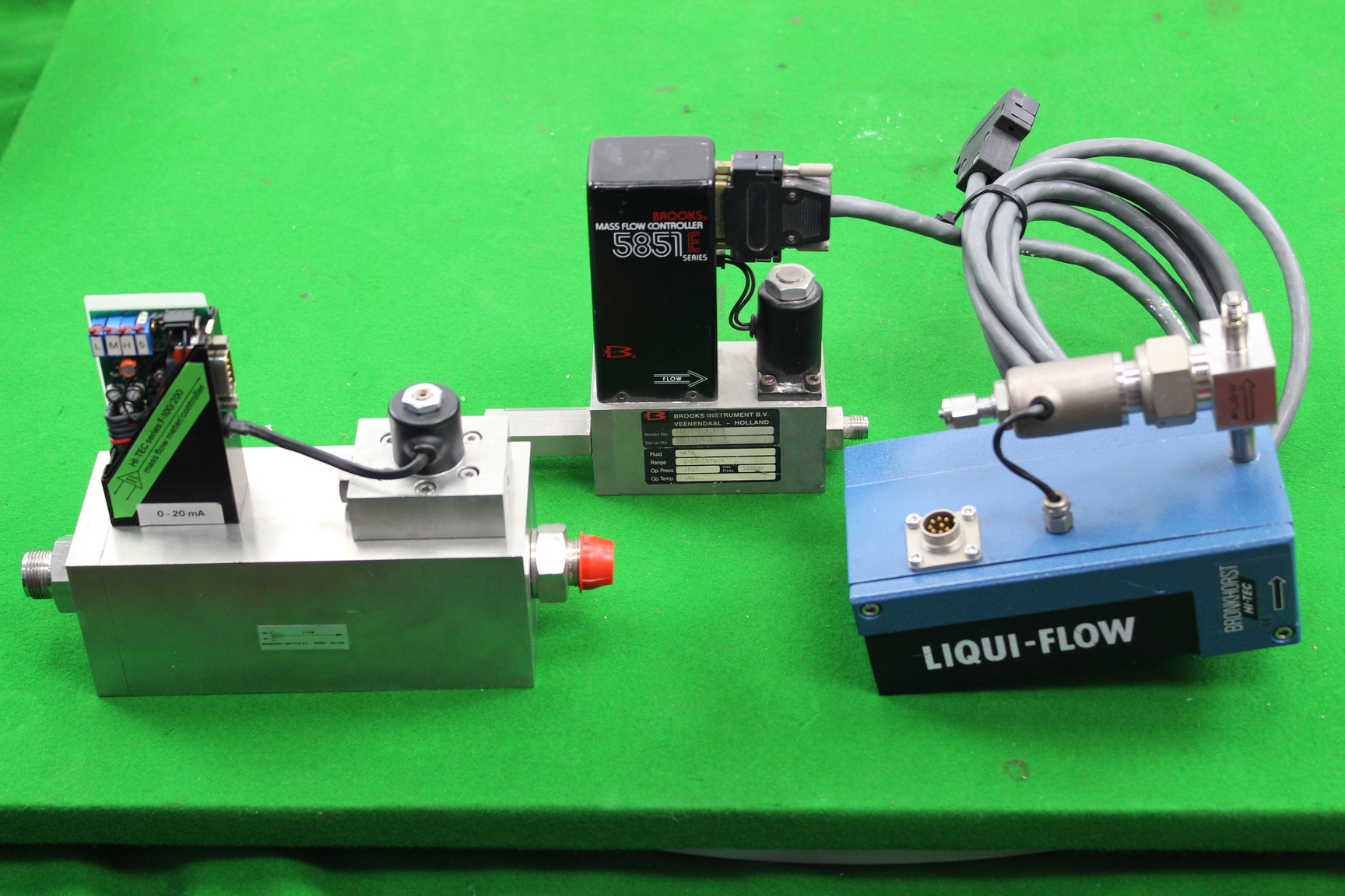 Lot of 3 Mass Flow Controllers / Meters Bronkhorst Hi-Tec Brooks