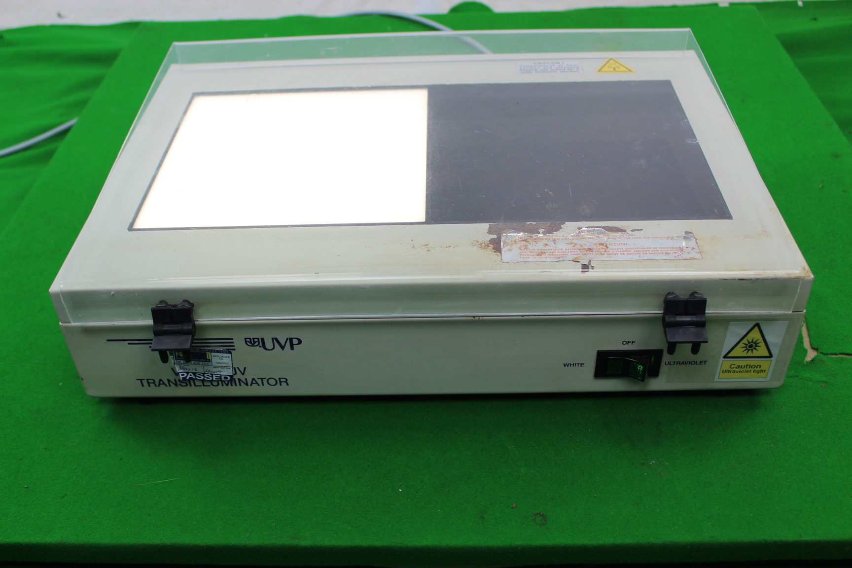 UVP White/UV Transilluminator TMW-20 UV Lab Equipment