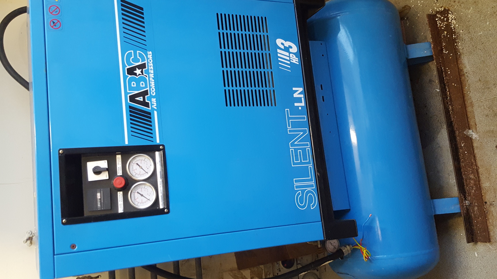 ABAC B2800B Basemounted Full Silent Air Compressor Pump