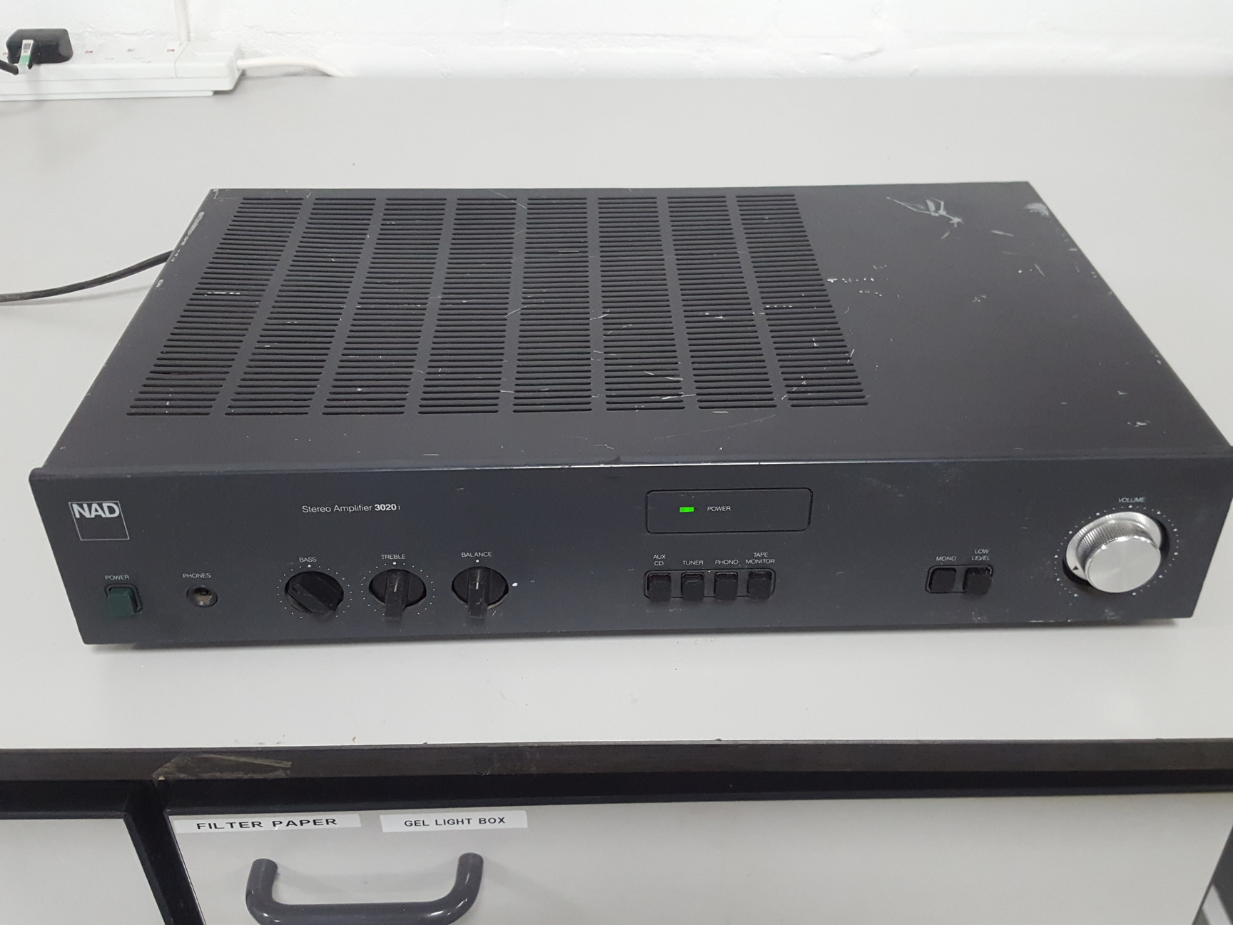 NAD 3020i Integrated Stereo Amplifier