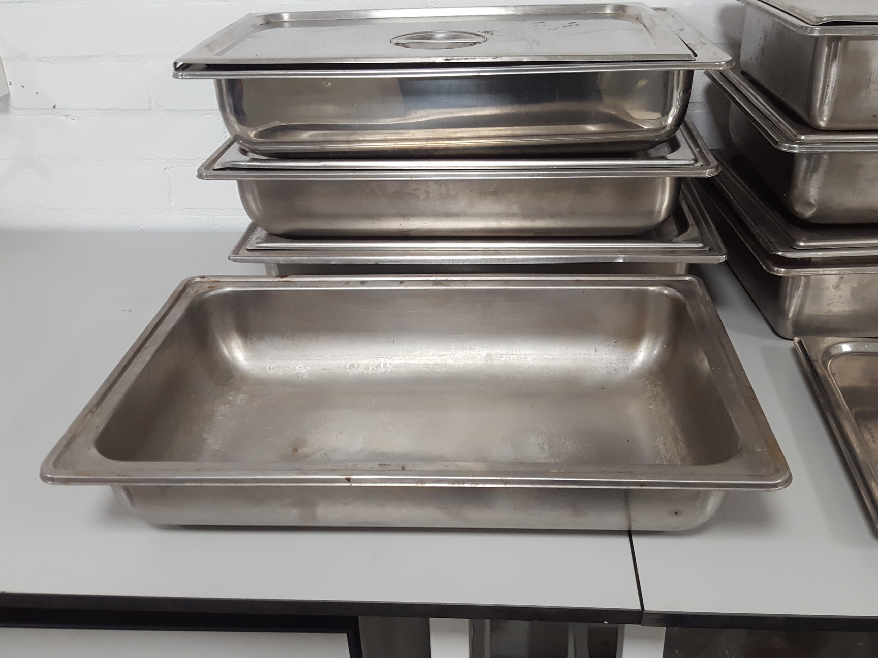 Lot Of 7 Stainless Steel Banqueting Catering Trays Dishes lot-of-7-stainless-steel-banqueting-catering-trays-dishes
