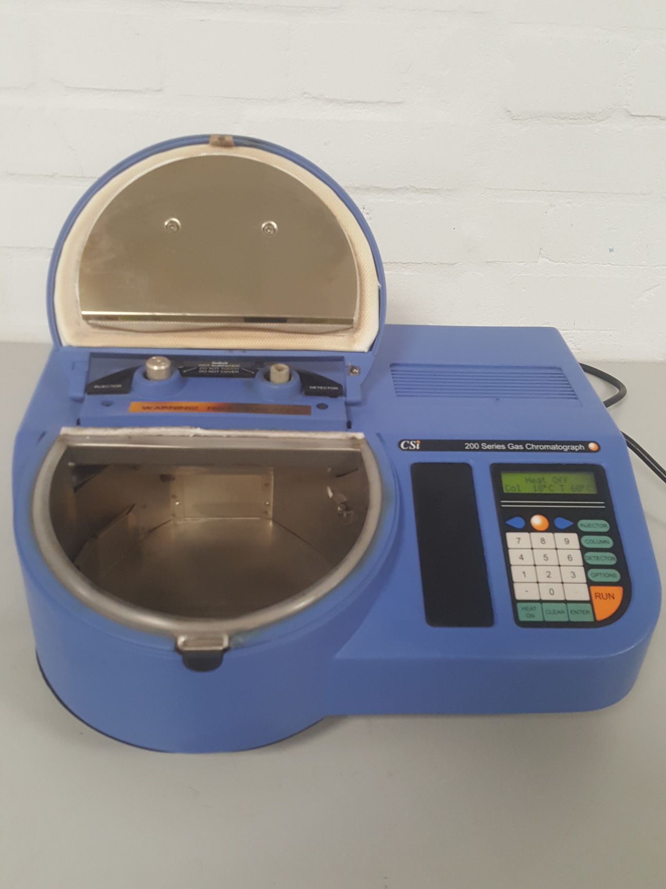 Cambridge Scientific 200 Series Gas Chromatography System