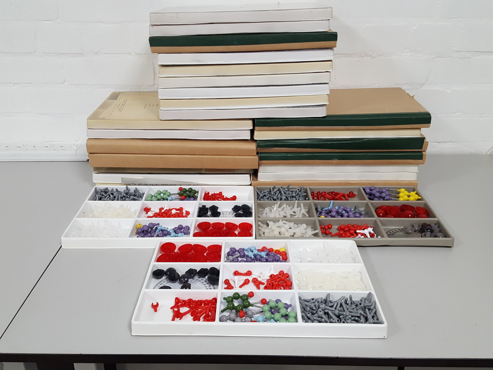 Labquip Molecular Model Sets 26 Boxes Organic / Inorganic Chemistry ...