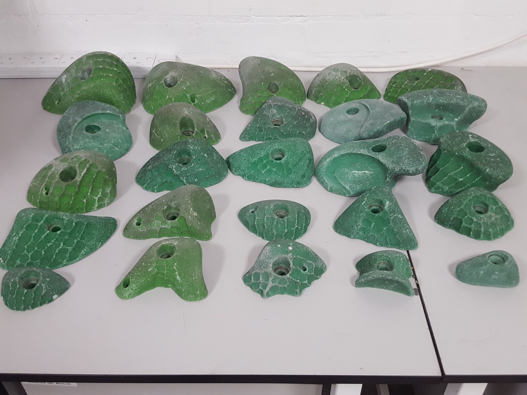 Lot of 25 Green Bouldering / Rock Climbing Grips Hand / Foot - No Bolts