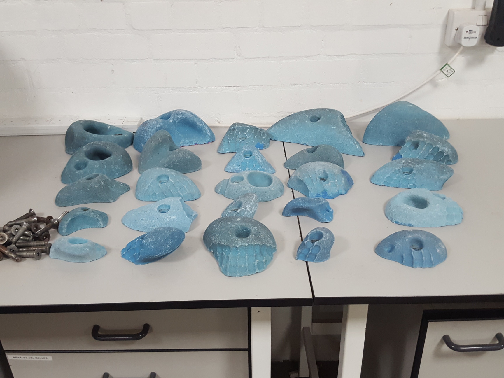 Lot of 25 Blue Bouldering / Rock Climbing Grips Hand / Foot - With Bolts