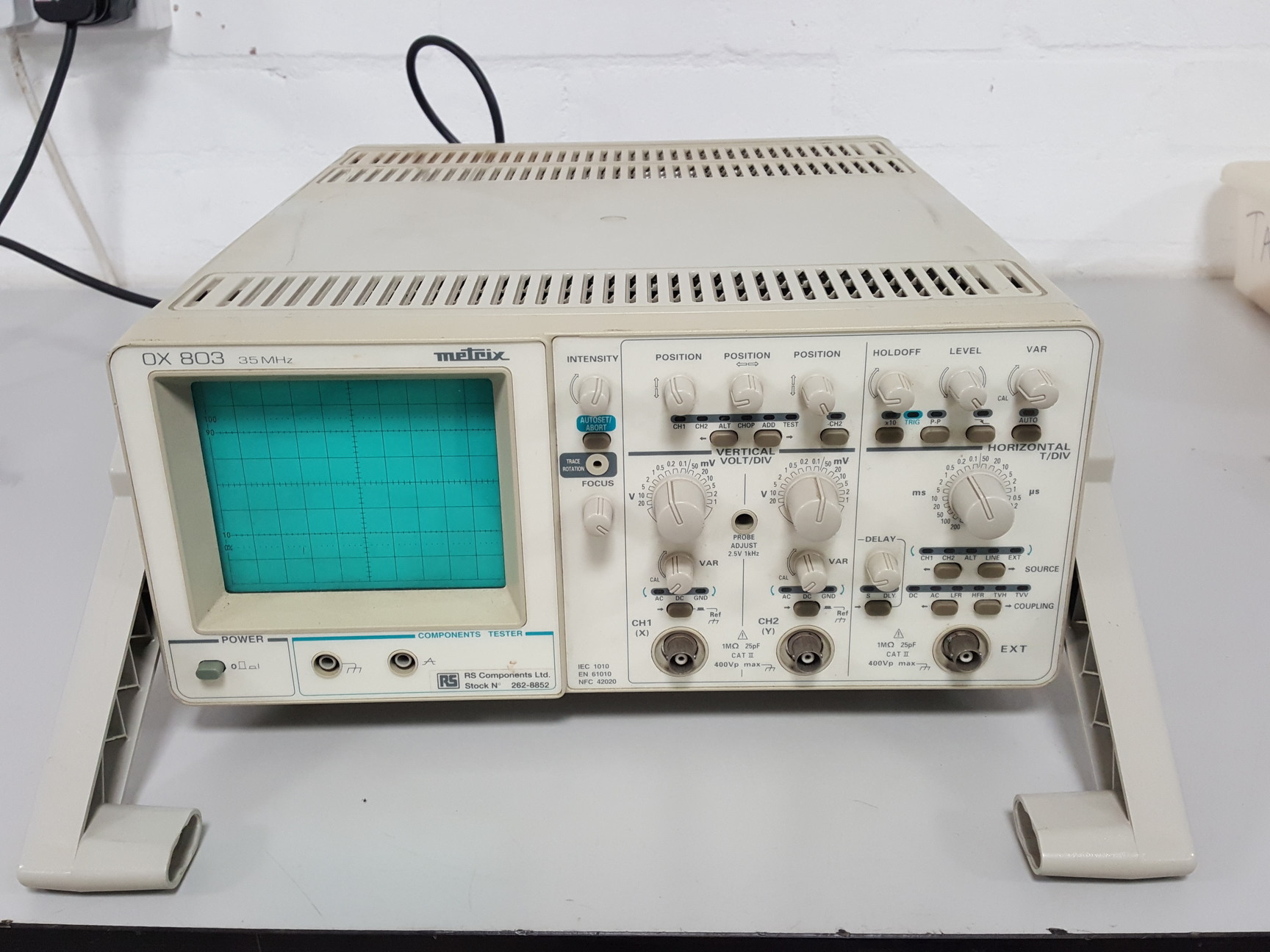 Metrix OX803B Analogue Oscilloscope Lab