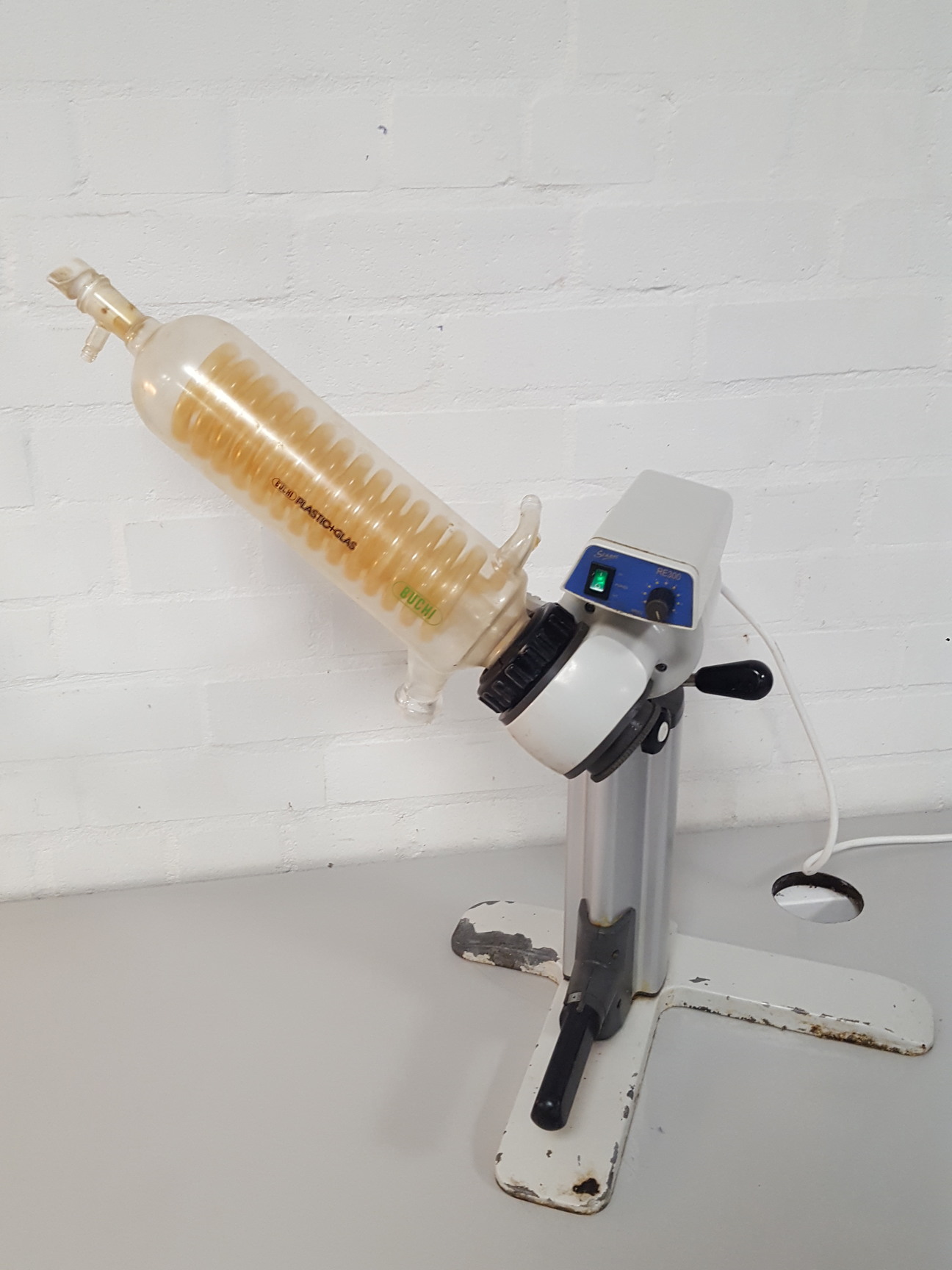 Stuart RE300 Rotary Evaporator Lab