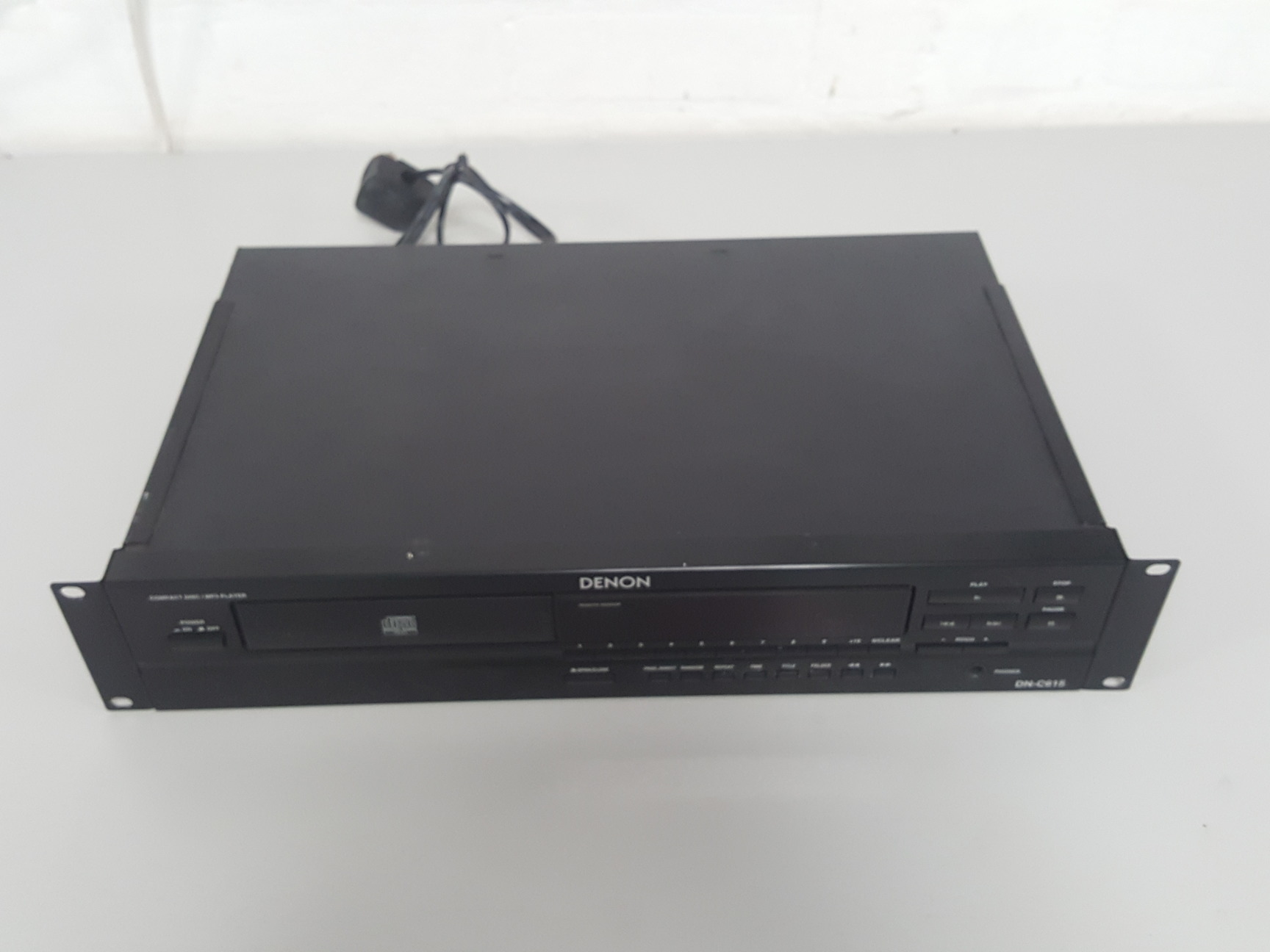 Denon DN-C615 Compact Disc MP3 Player AV