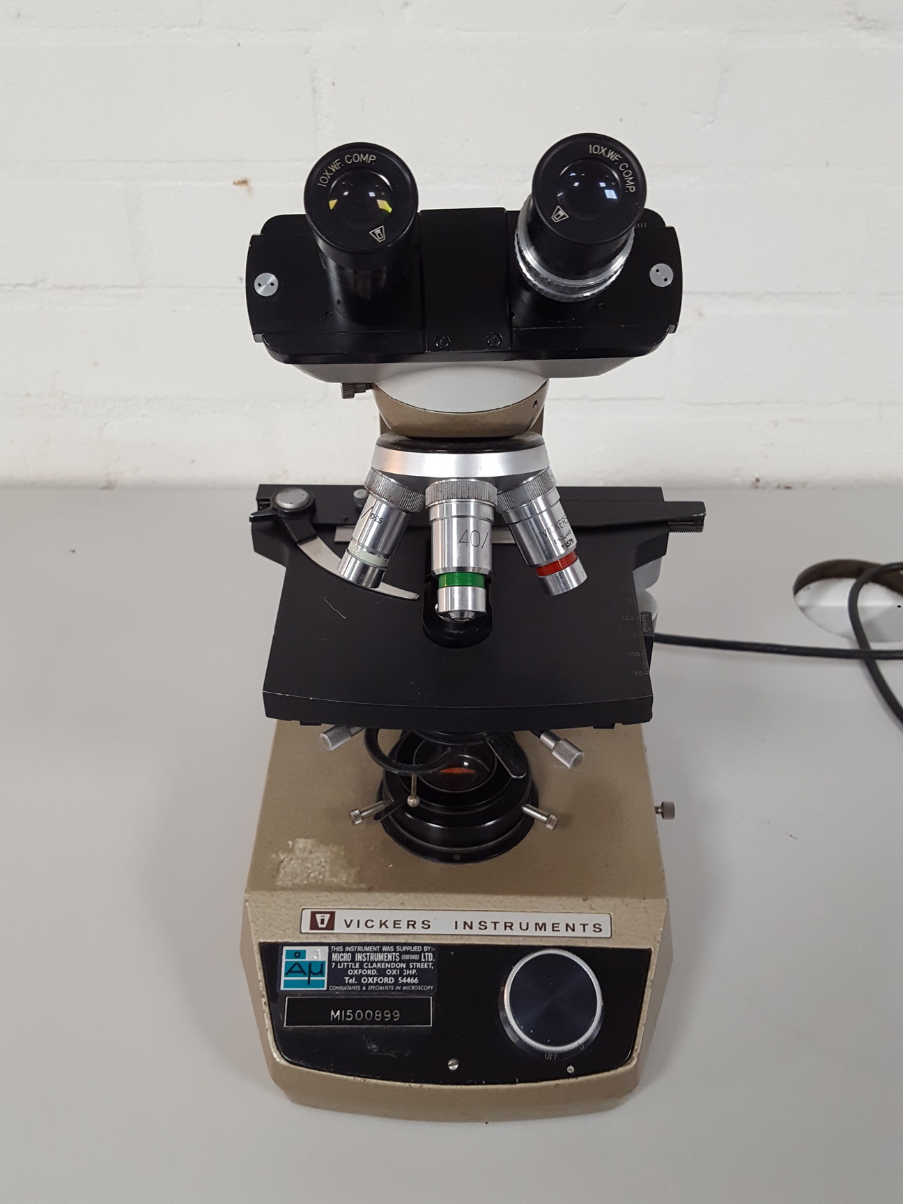 Vickers M15 Binocular Microscope + 3x Objectives 40/0.25, 100/1.3 OIL ...