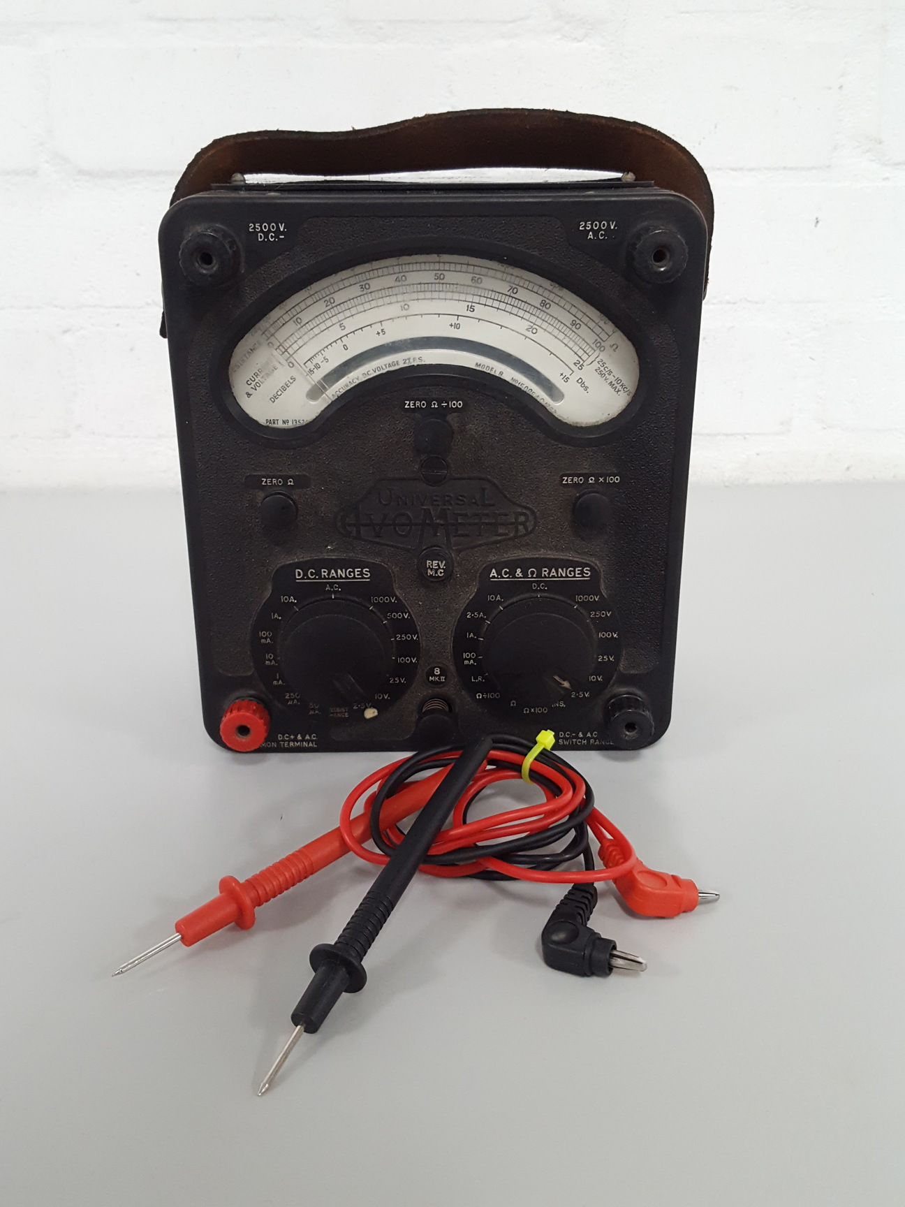Vintage AVO Universal Avometer Model 8 Meter Lab