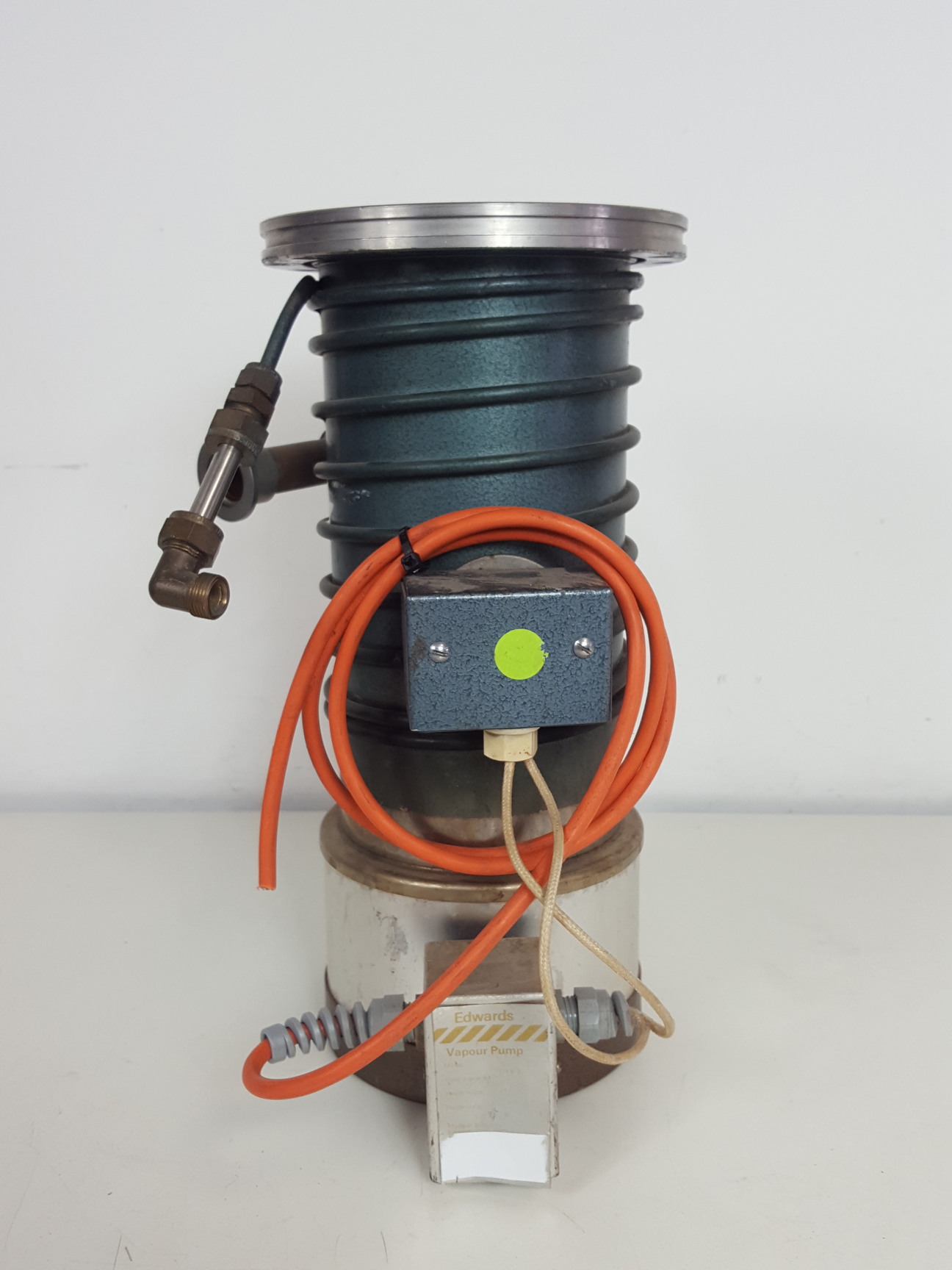 Edwards Diffusion Vapour Vacuum Pump Model E04 Lab