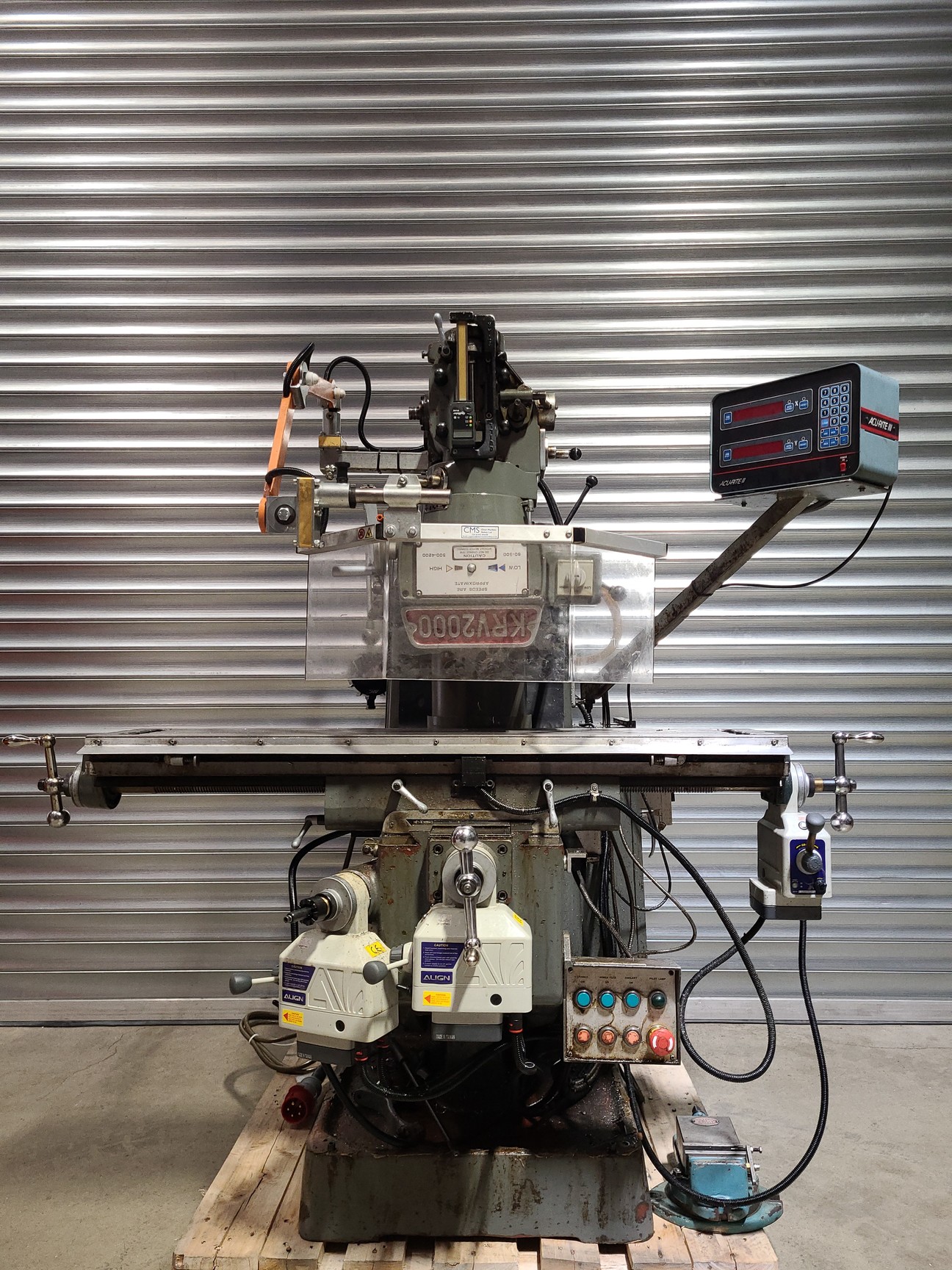 King Rich KR-V2000 Vertical Milling Machine Engineering Workshop + Work Clamps