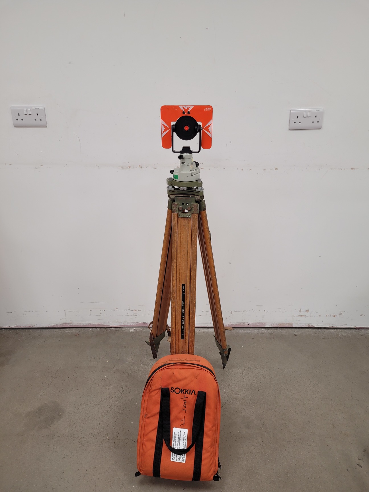 Surveying Reflector Prism, Sokkia Carry Case & Surveyors Tripod