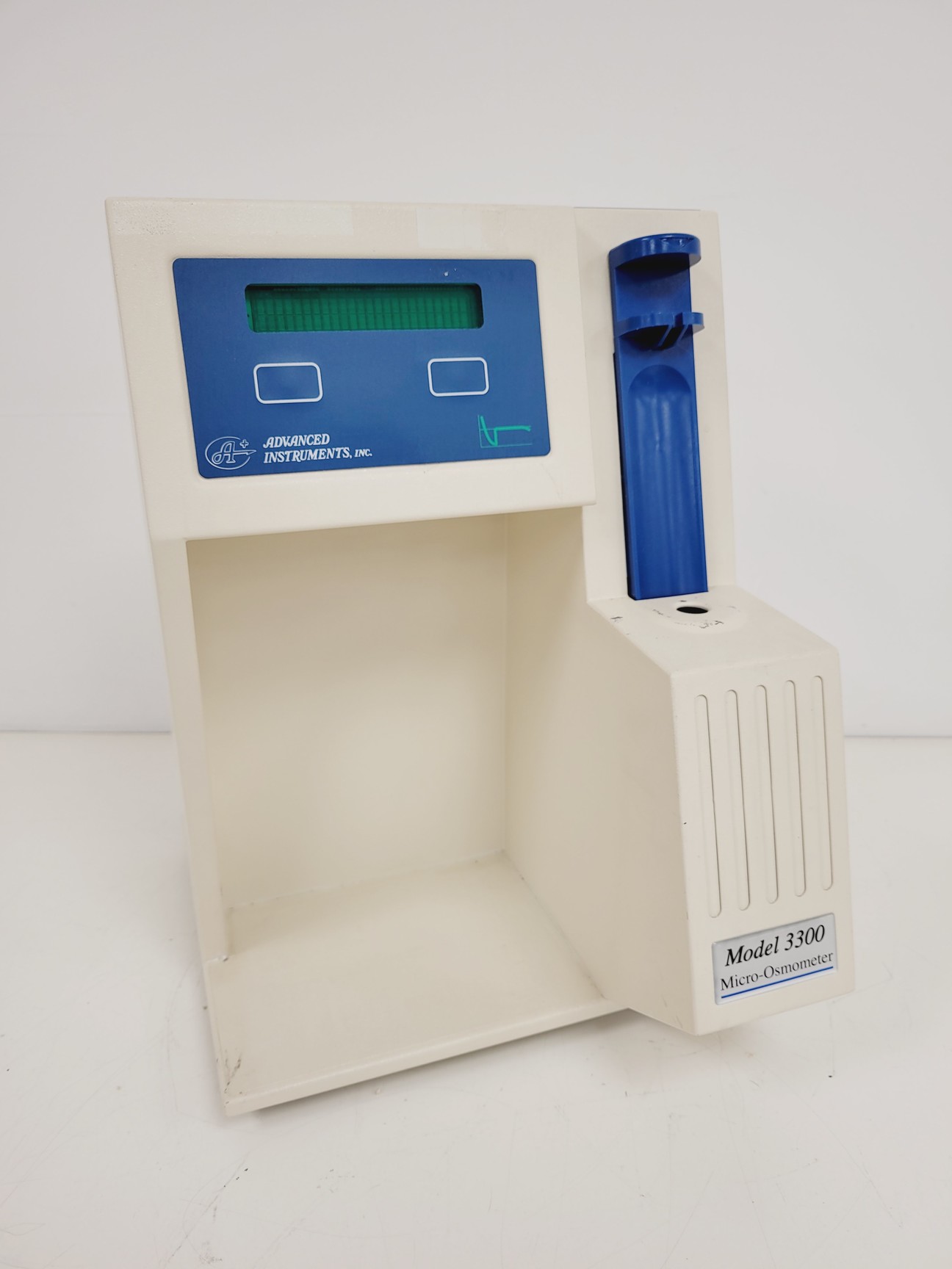 Advanced Instruments Micro Osmometer Model 3300 Lab