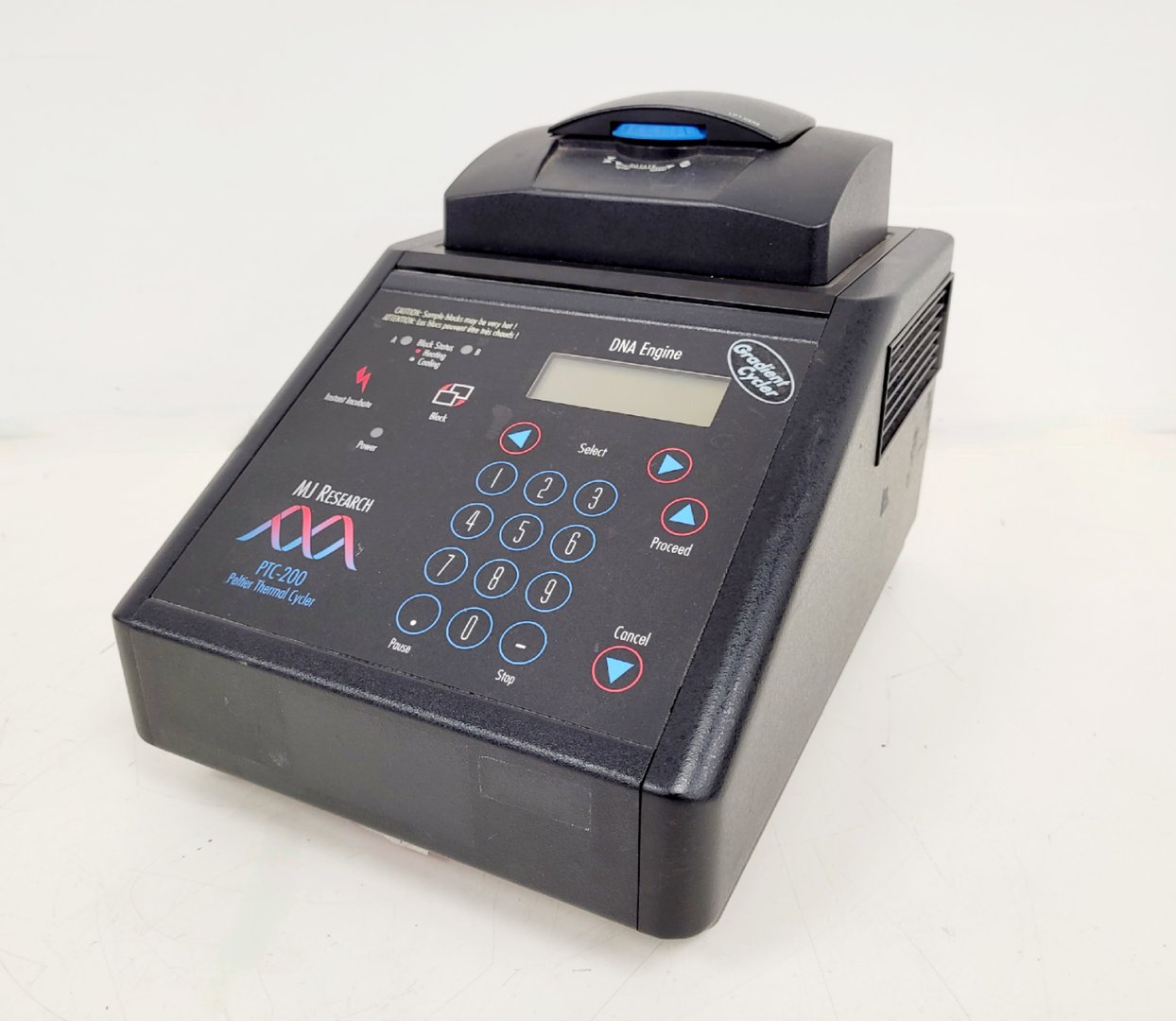 MJ Research PTC-200 Peltier Thermal Cycler 96 x 0.2ml Lab