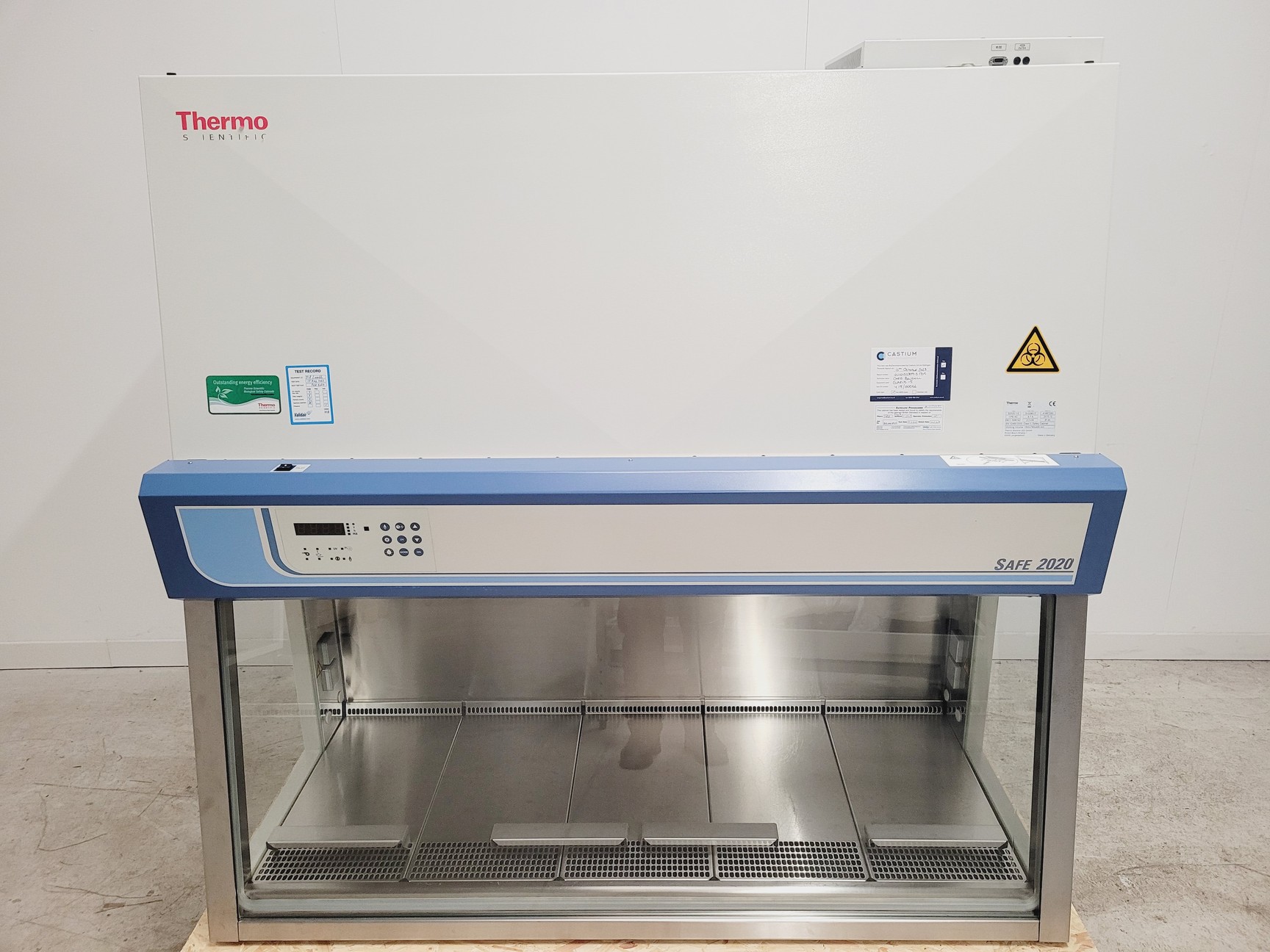 Thermo Scientific Safe 2020 Safety Cabinet Type S2020 1.5 With Stand